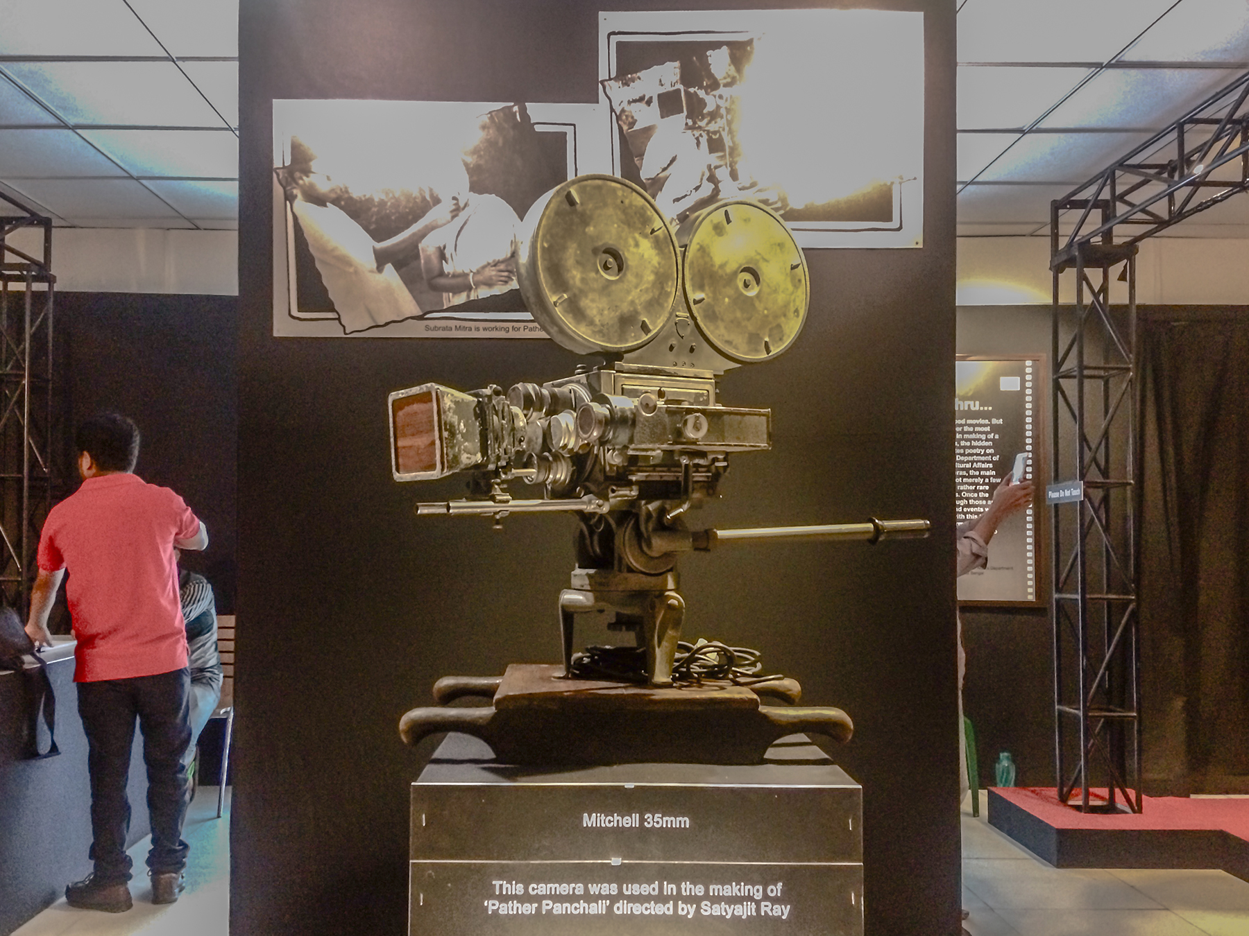 Look Through the iconic cameras of world cinema - Media India Group